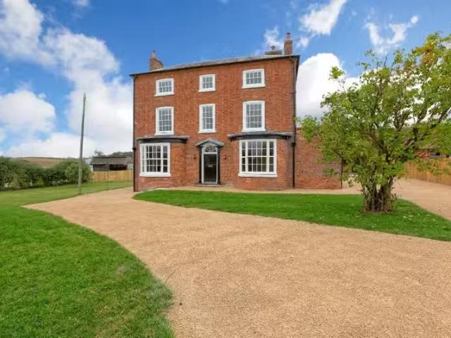Just in! 6 bedroom detached house for rent in Watery Lane, Bir.