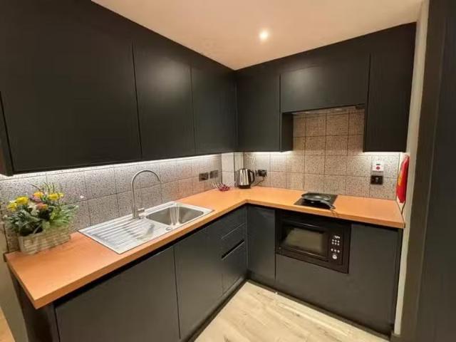 Charming 1 BA Studio flat for rent in Bristol Student Septem.