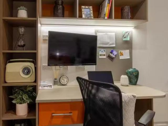 Unique 1 BA Studio flat for rent in Bristol Student Septembe.