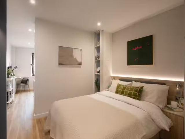 Cheap 1 BA Studio flat for rent in College Road, Croydon, Lond.