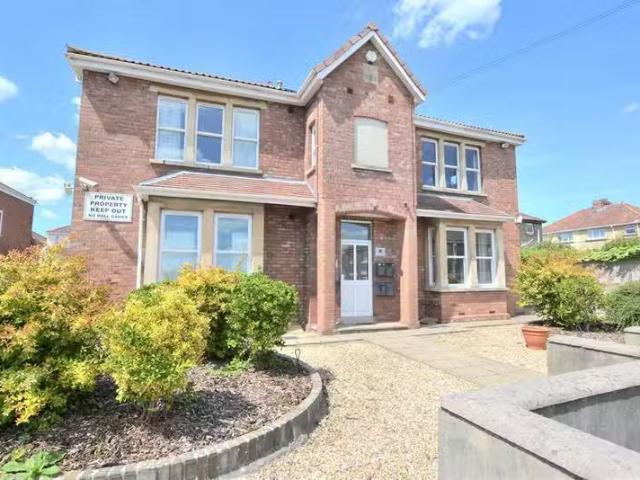 Unique 1 BA Studio flat for rent in Ellis Avenue, Bristol, BS13