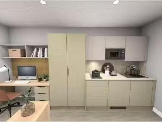 Unique 1 BA Studio flat for rent in Great George Street, Cabot.