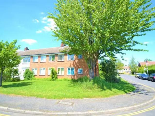 Nice 1 BA Studio flat for rent in Harding Way, Cambridge, CB4