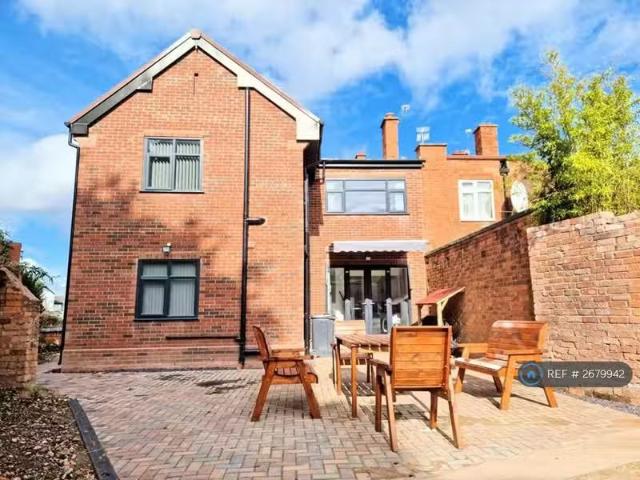 Charming 1 BA Studio flat for rent in Park Rd, Moseley, Birmin.
