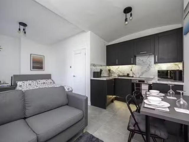 Charming 1 BA Studio flat for rent in Windsor Street, Brighton.