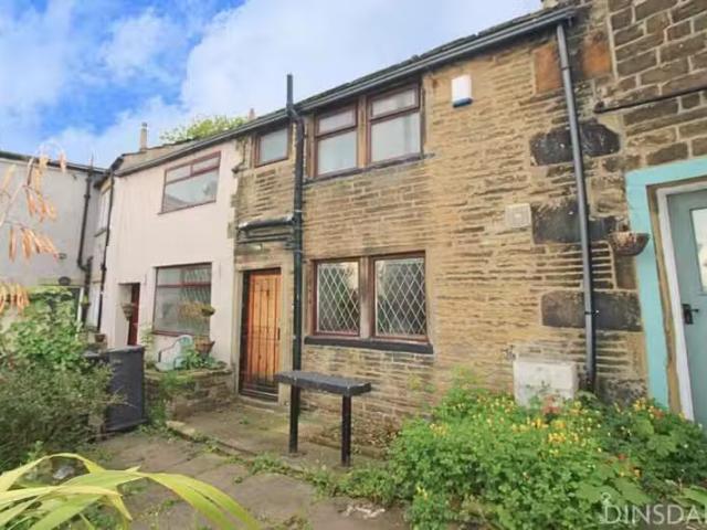 Charming 1 BA 1 bedroom terraced house for rent in Hammond Squ.