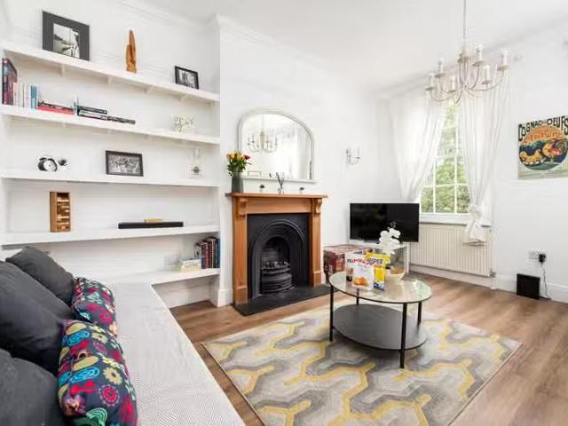 Charming 1 BA 1 bedroom terraced house for rent in Kingsdown P.