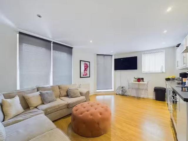Unique 1 BA 1 bedroom apartment for rent in 1 Market Parade, S.