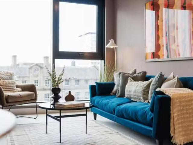 Nice 1 BA 1 bedroom apartment for rent in 50 Holland Street, G.