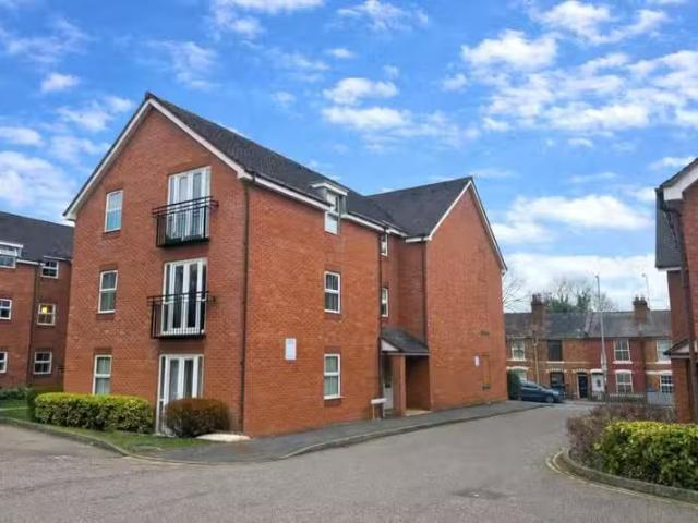 Cozy 1 BA 1 bedroom apartment for rent in Birch Meadow Close.