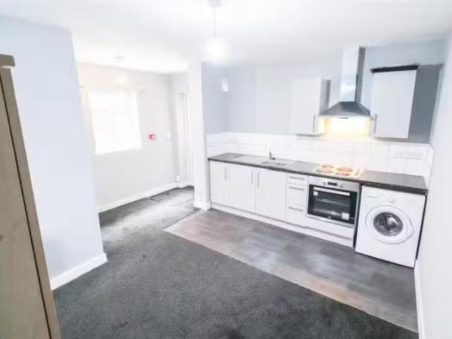 Just in! 1 BA 1 bedroom apartment for rent in Foleshill Road.