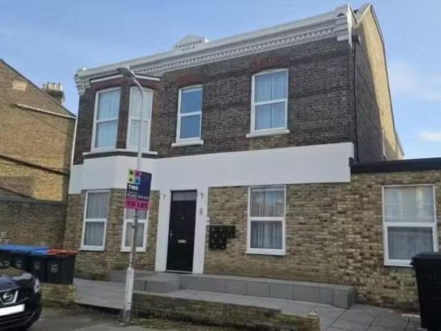 Deal! 1 BA 1 bedroom apartment for rent in Southwood Road, Ram.