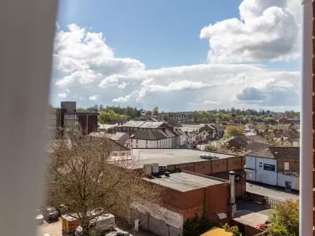 Deal! 1 BA 1 bedroom apartment for rent in Saxon House, DE1