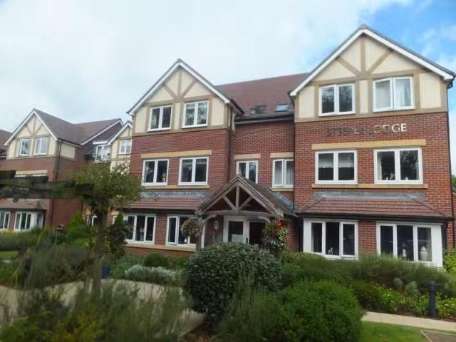 Charming 1 BA 1 bedroom apartment for rent in Steeple Lodge, C.