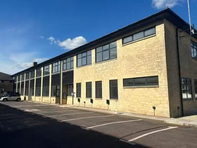 Charming 1 BA 1 bedroom apartment for rent in Robins Lane, Val.