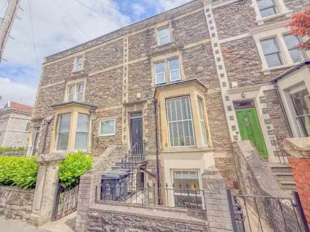 Charming 1 BA 1 bedroom apartment for rent in Roslyn Road, Red.