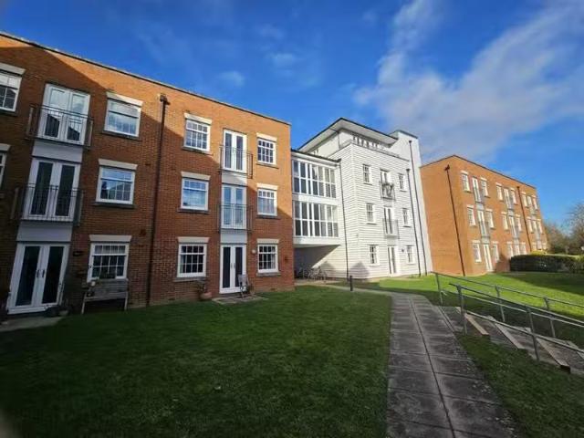 Nice 1 BA 1 bedroom apartment for rent in Waters Edge, Canterb.