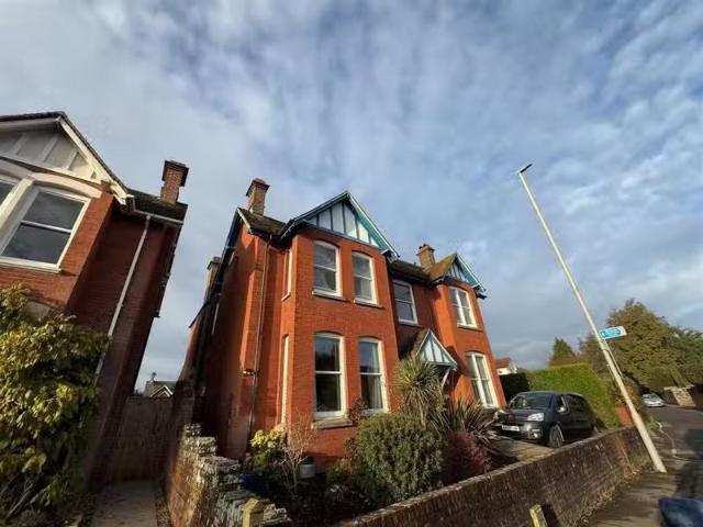 Cheap 1 BA 1 bedroom apartment for rent in West Borough, Wimbo.