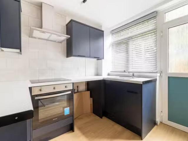 Cozy 1 BA 1 bedroom flat for rent in Moy Road, Taffs Well, Car.