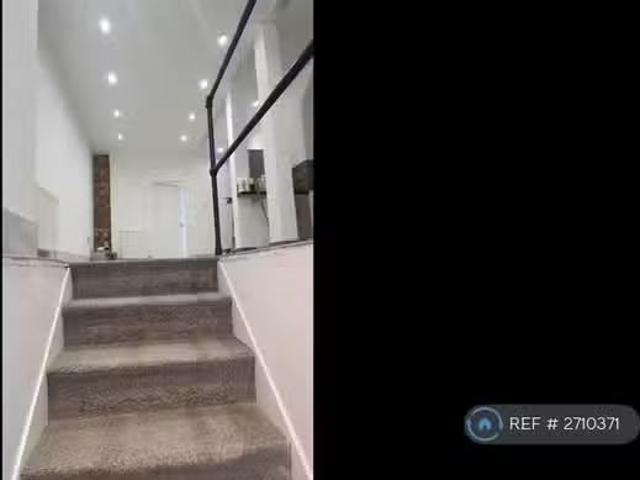 Just in! 1 BA 1 bedroom flat for rent in Allerton, Bradford, B.