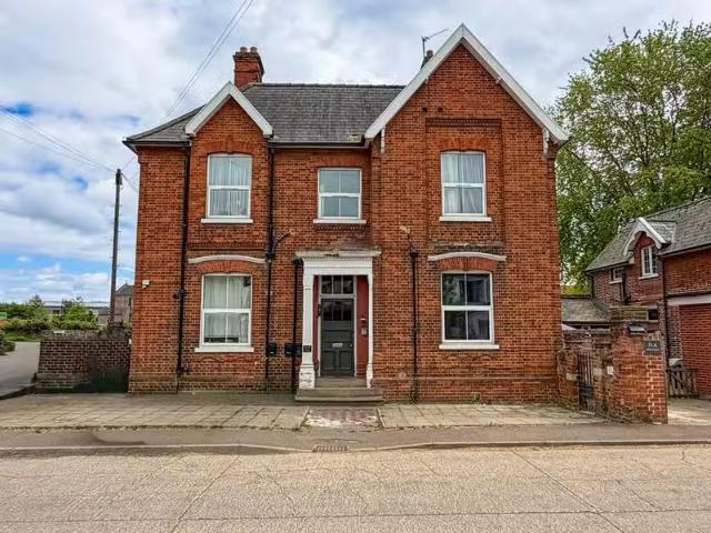 Charming 1 BA 1 bedroom flat for rent in Exeter Villa, 31 Exet.