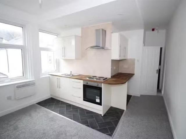 Deal! 1 BA 1 bedroom flat for rent in Flat 3, 3 Livingston roa.