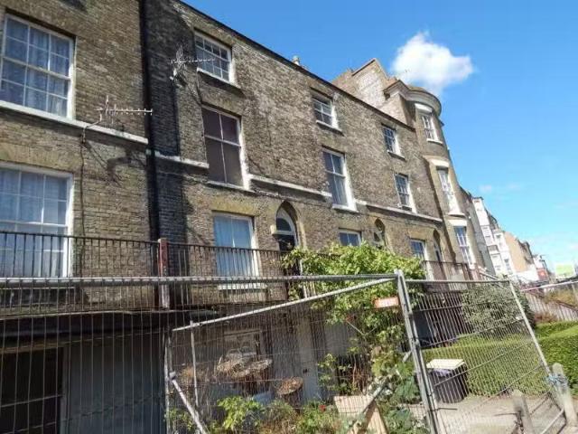 Charming 1 BA 1 bedroom flat for rent in Ground Floor Flat 297.