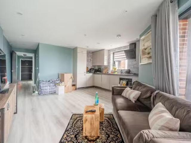 Charming 1 BA 1 bedroom flat for rent in High Street, HA3, Har.