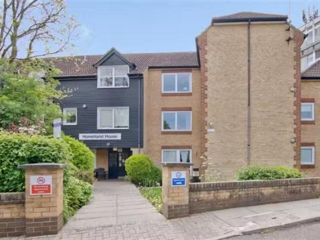 For Rent! 1 BA 1 bedroom flat for rent in Homehurst House, Saw.