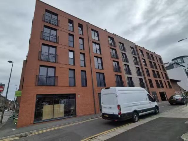 For Rent! 1 BA 1 bedroom flat for rent in Lydia Ann Street, Li.