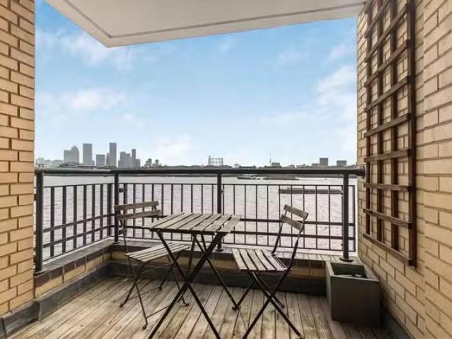 Rental! 1 BA 1 bedroom flat for rent in Wapping High Street, W.