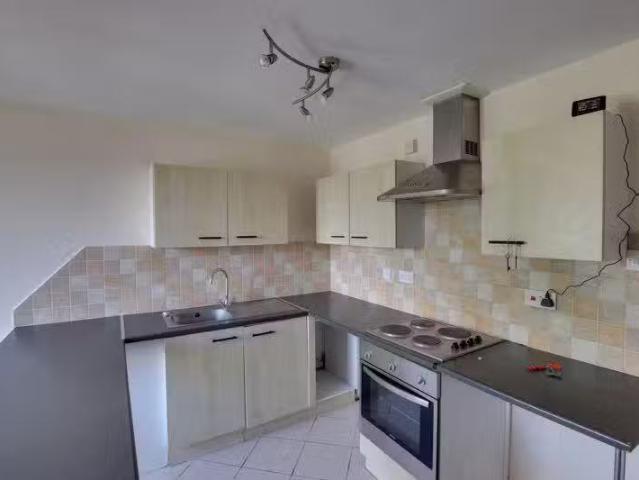 Rental! 1 BA 1 bedroom flat for rent in West End, Westbury, BA13