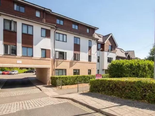 Rental! 1 BA 1 bedroom flat for rent in Withersfield Road, Hav.