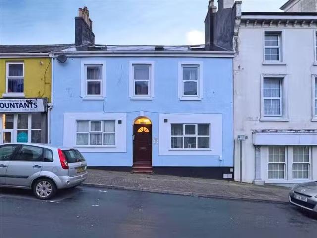 Charming 1 BA 1 bedroom Flat to rent, Laburnum Row, Torquay, T.