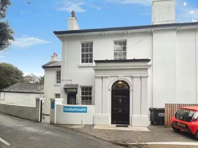 Unique 1 BA 1 bedroom Flat to rent, Middle Warberry Road, Torq.