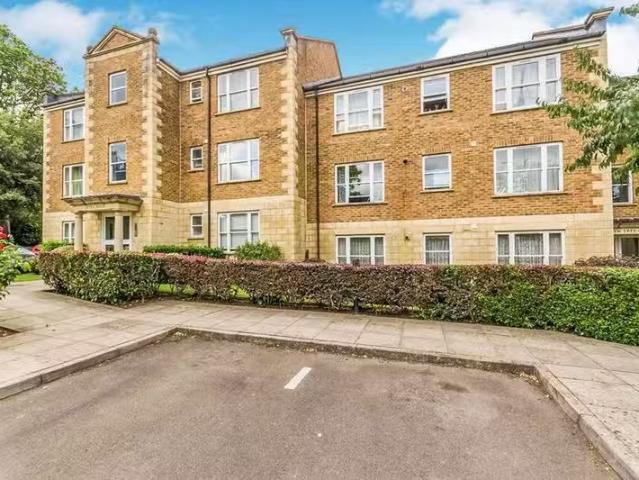 Charming 1 BA 1 bedroom Flat to rent, Walnut Mews, Sutton, SM2.