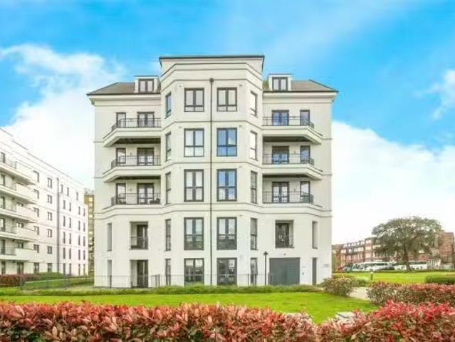 Just in! 1 BA 1 bedroom ground floor flat for rent in Heather.