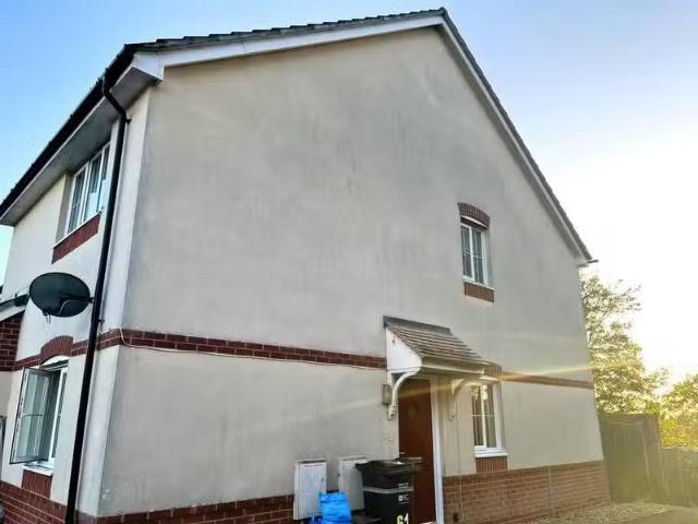 Deal! 1 BA 1 bedroom ground floor flat for rent in Percivale R.