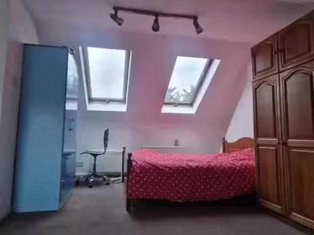 Unique 1 BA 1 bedroom house share for rent in Dereham Road, Ba.