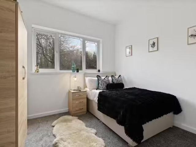 Deal! 1 BA 1 bedroom house share for rent in Nicholls Street.