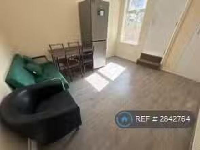 Charming 1 BA 1 bedroom house share for rent in Preston Road.