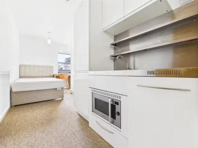 Charming 1 BA 1 bedroom property for rent in Castle Street, Br.