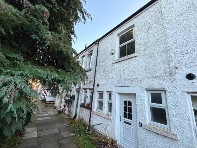 Unique 1 BA 2 bedroom terraced house for rent in Aldin Grange.