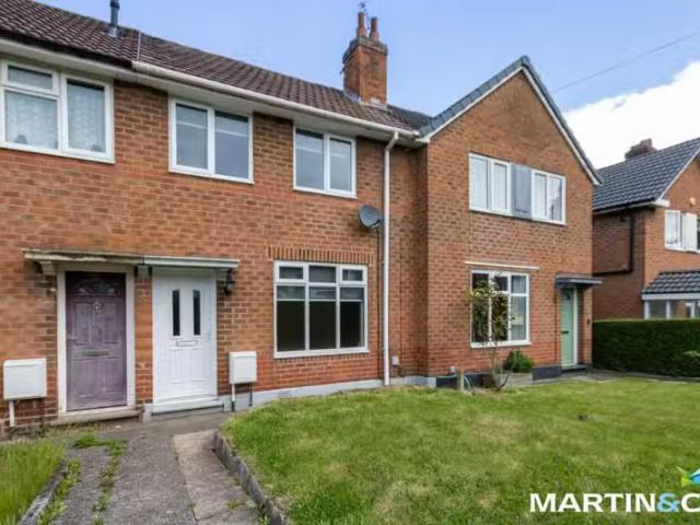 Just in! 1 BA 2 bedroom terraced house for rent in Alwold Road.