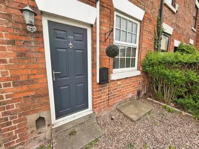 New 1 BA 2 bedroom terraced house for rent in Ashbourne Road.