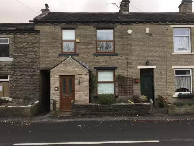 Just in! 1 BA 2 bedroom terraced house for rent in Prospect Pl.