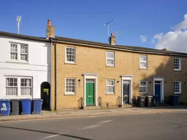 For Rent! 1 BA 2 bedroom terraced house for rent in Short Stre.