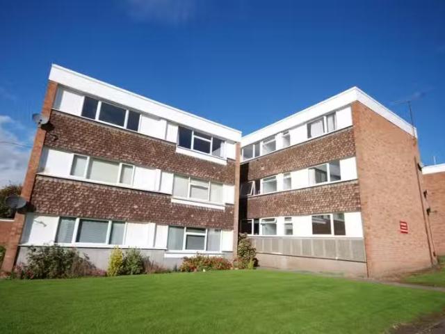 New 1 BA 2 bedroom apartment for rent in 20 Remburn Gardens, W.