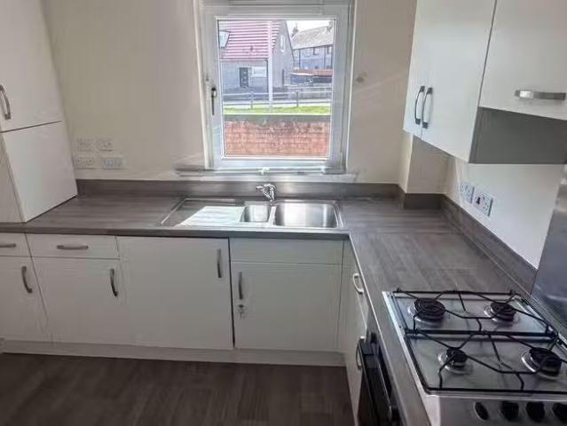 Cozy 1 BA 2 bedroom apartment for rent in 2 Cloverleaf Grange.