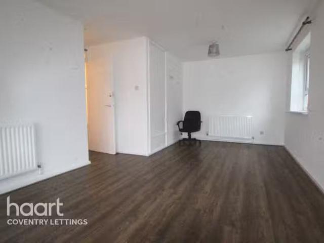 Cozy 1 BA 2 bedroom apartment for rent in Attoxhall Road, Cove.